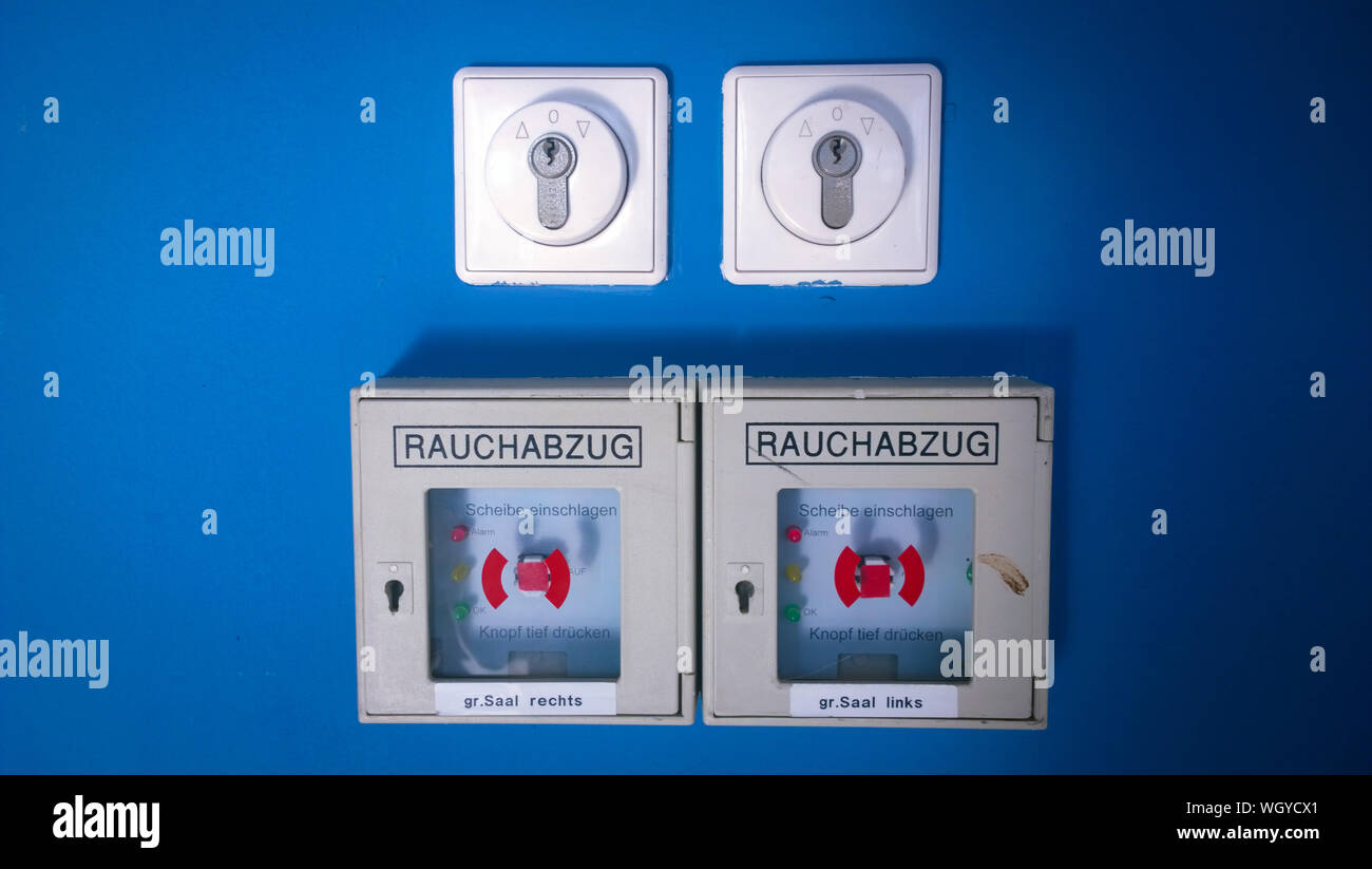 Fire alarms hi-res stock photography and images - Alamy