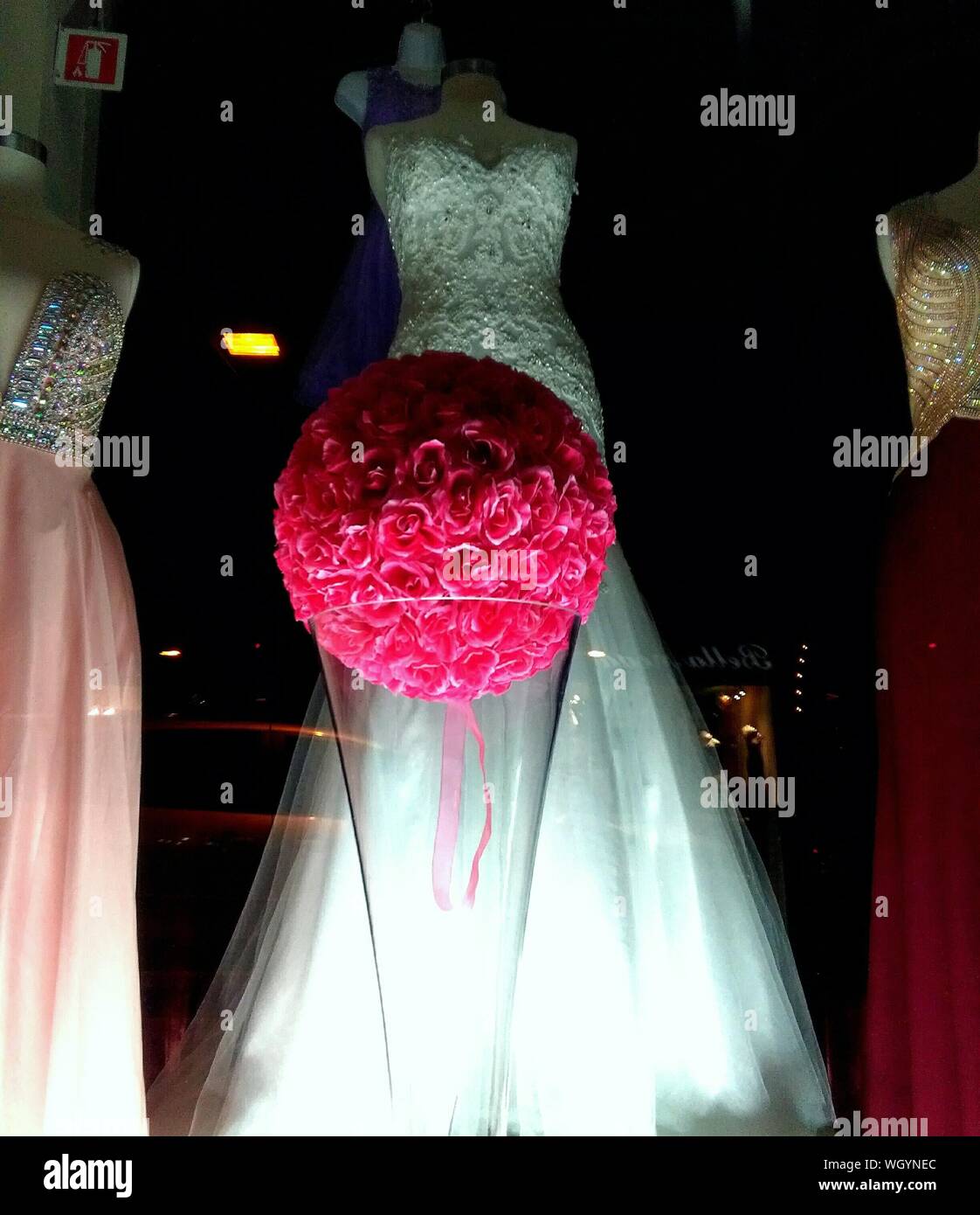 Red and black dresses hi-res stock photography and images - Alamy