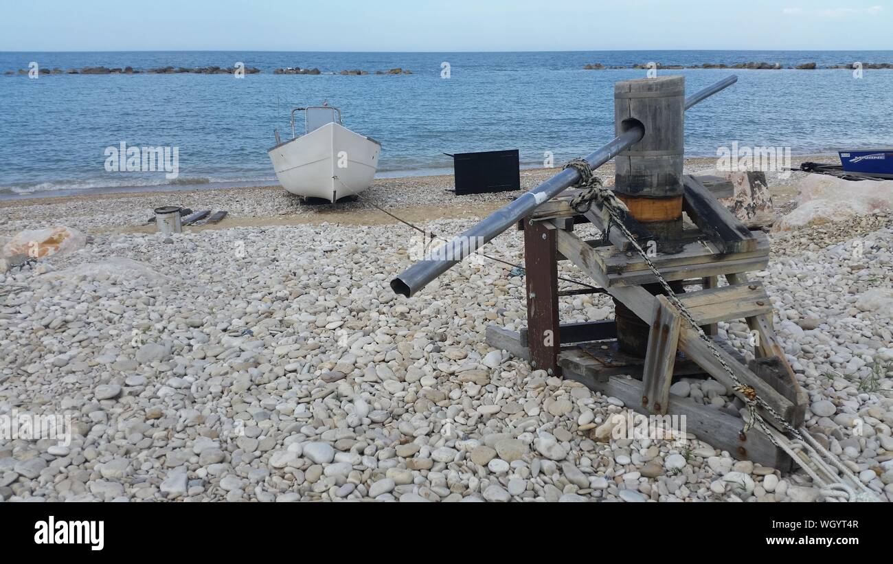 Wooden Winch High Resolution Stock Photography and Images - Alamy