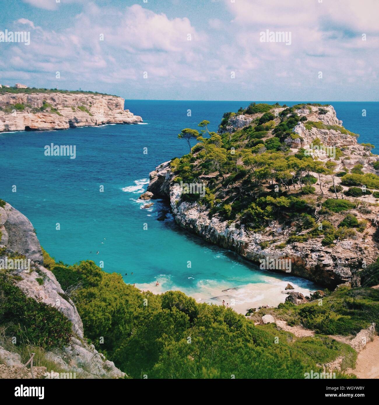 Coastal calm hi-res stock photography and images - Alamy