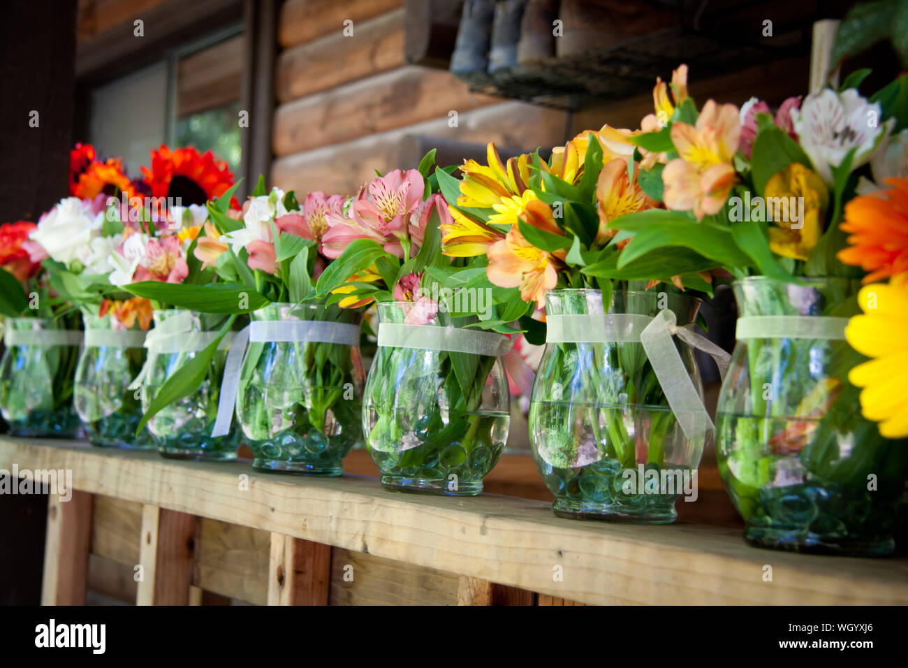 Colorful vases hi-res stock photography and images - Alamy