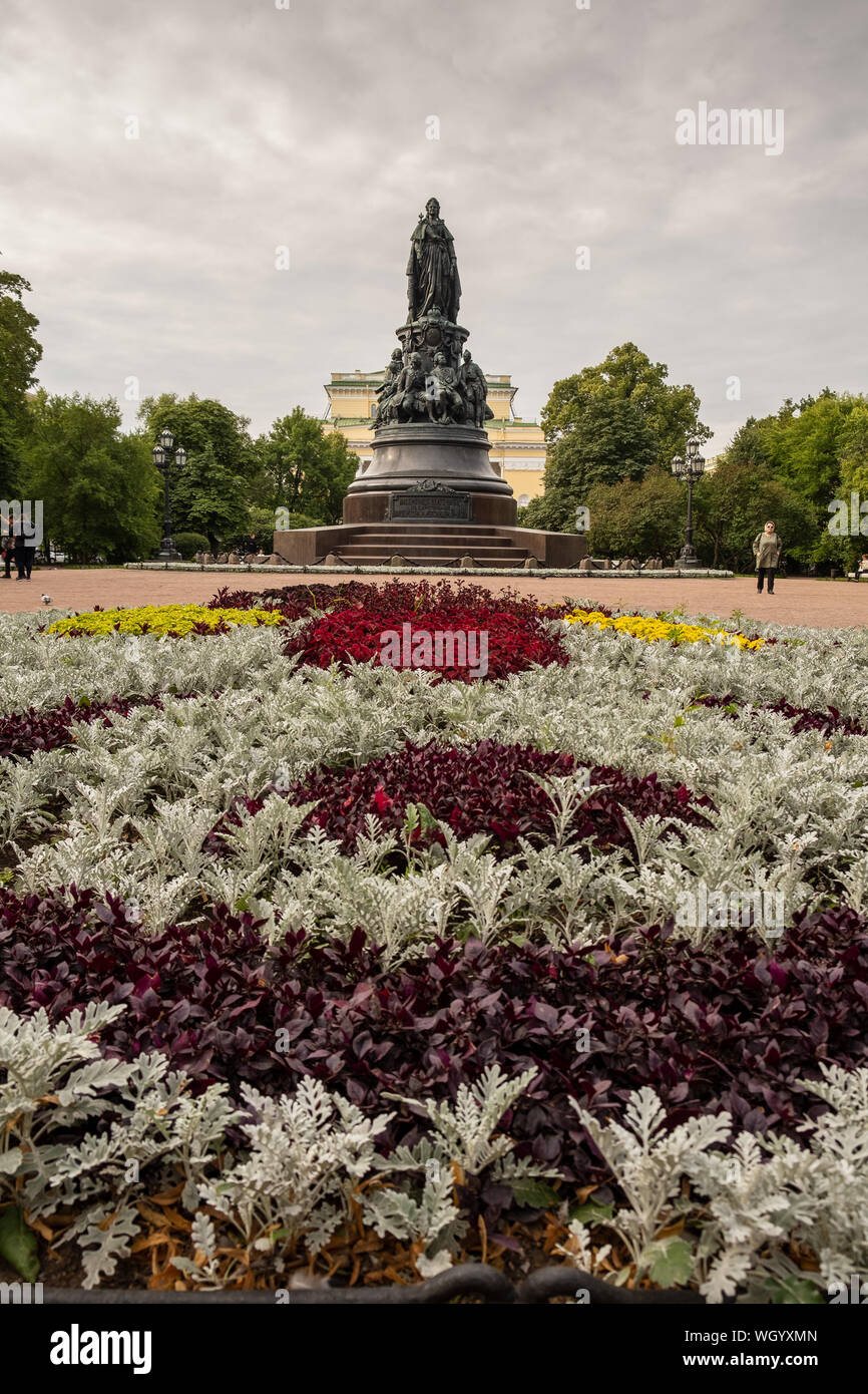 Statue of catherine ii hi-res stock photography and images - Alamy
