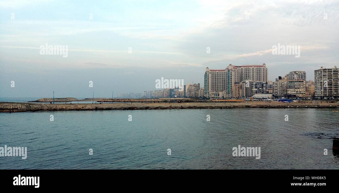Alexandria egypt skyline cityscape hi-res stock photography and images ...