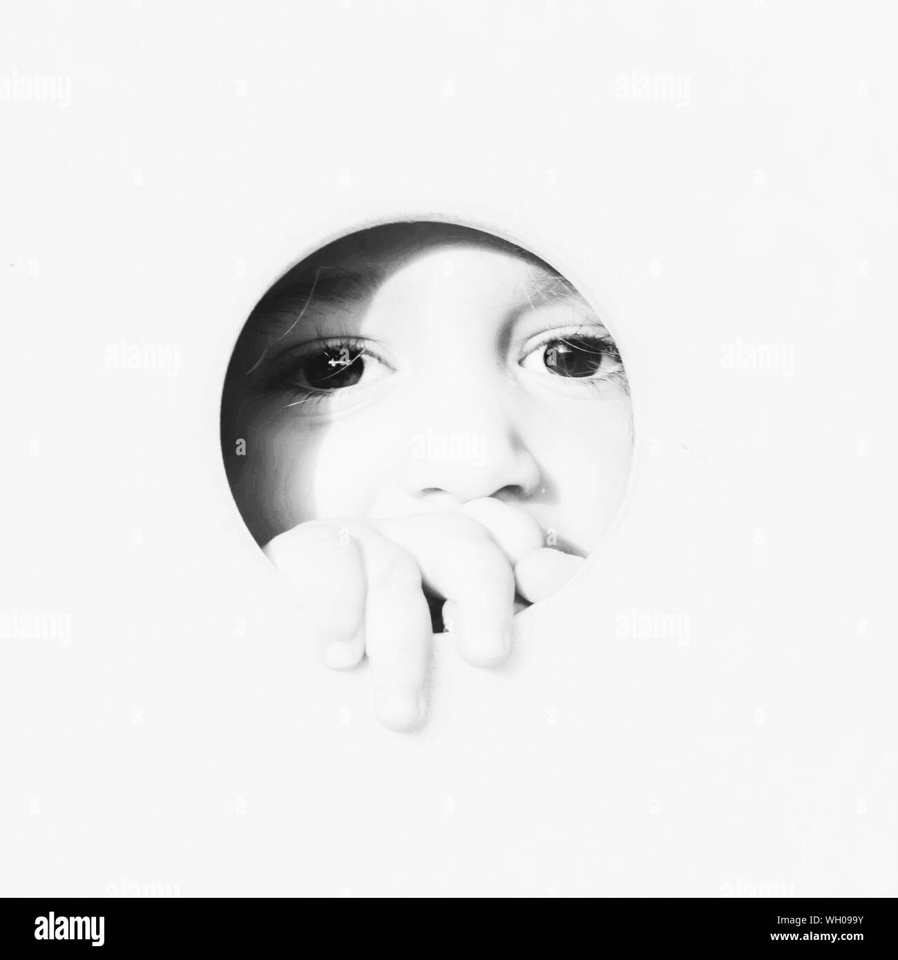 Child hole hi-res stock photography and images - Alamy