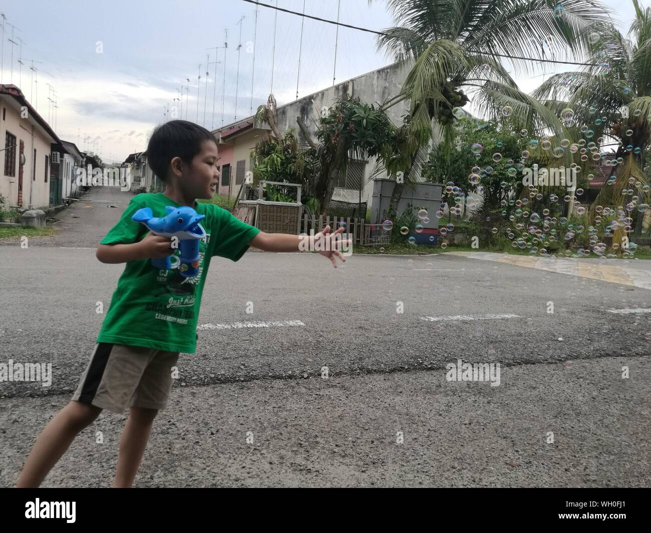 Boy air gun hi-res stock photography and images - Alamy