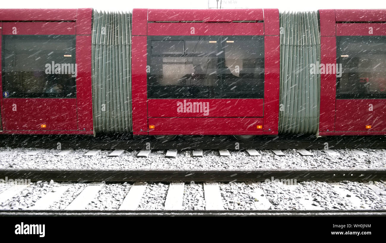 Red train winter hi-res stock photography and images - Alamy