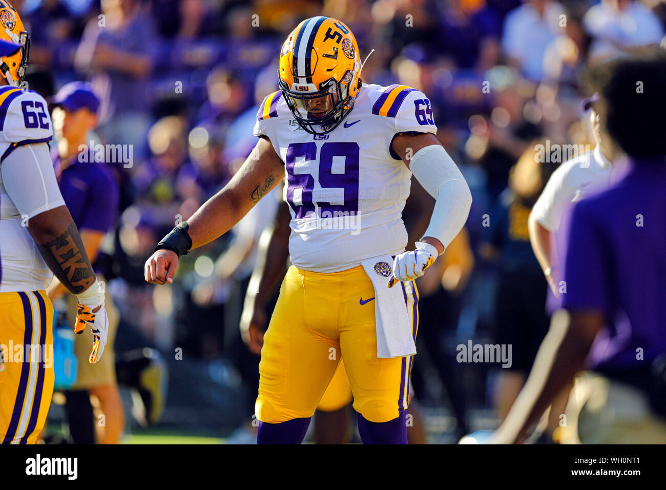 Louisiana state university offensive lineman hi-res stock photography ...