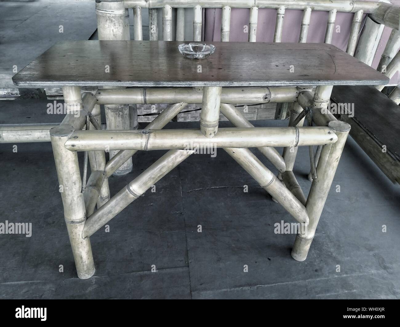 Table On Floor Stock Photo - Alamy