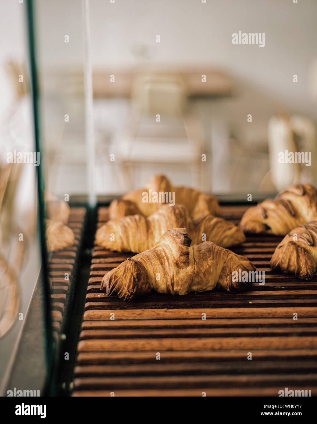 Bakery display cabinet hi-res stock photography and images - Alamy