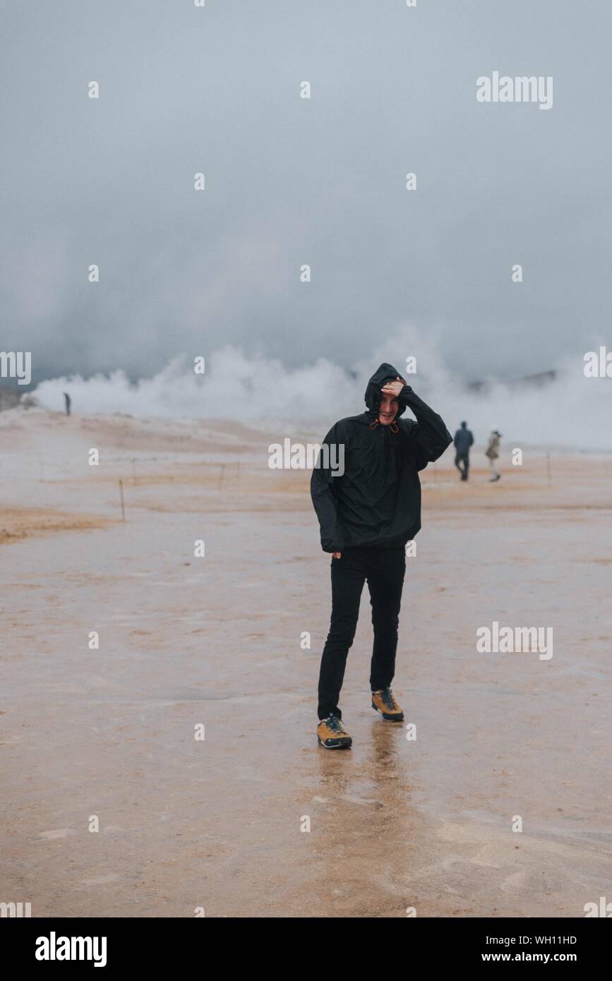 Standing sand storm hi-res stock photography and images - Alamy