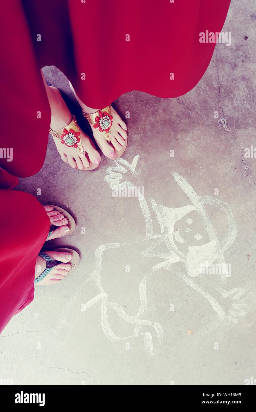 Body human drawing standing hi-res stock photography and images - Alamy