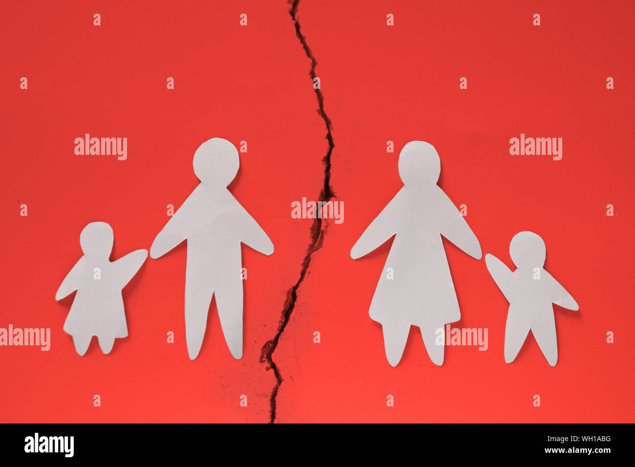 Divorced couple concept image. Paper couple and divorced sign Stock ...