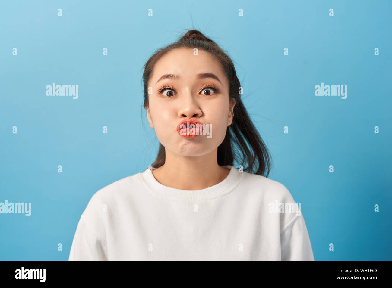 Pouts lips hi-res stock photography and images - Alamy