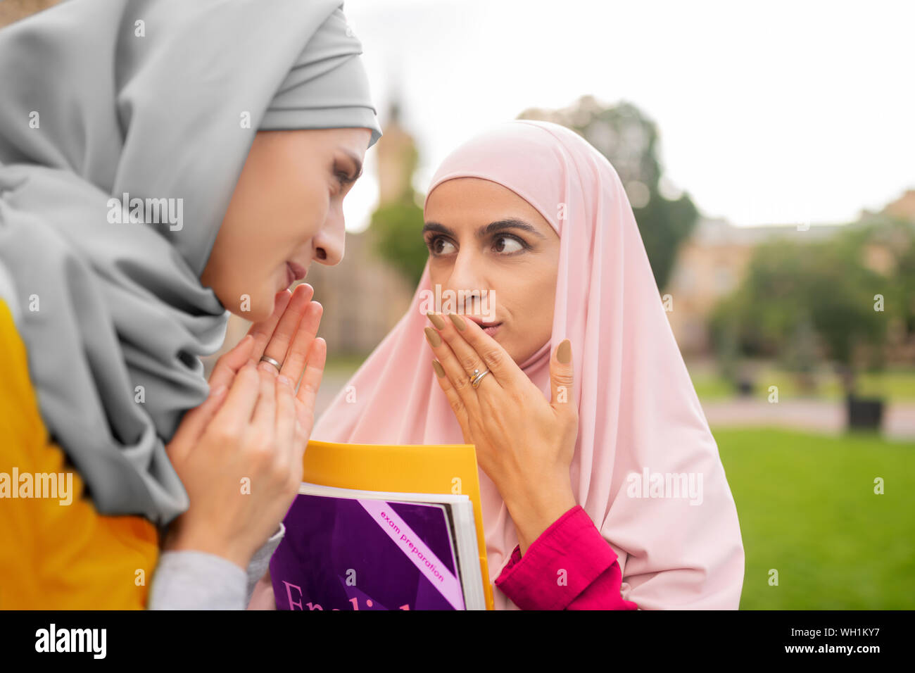 Students hijab friends hi-res stock photography and images - Alamy