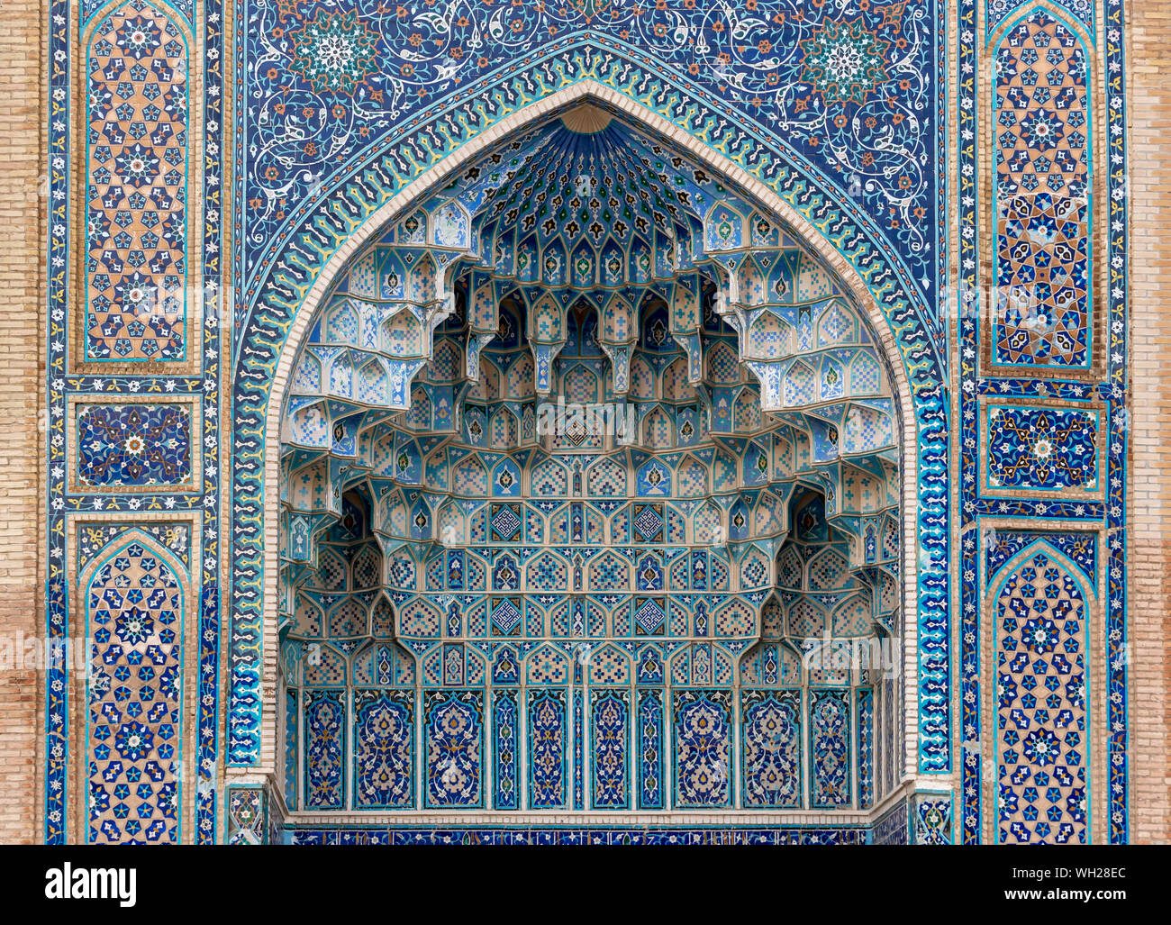 Decorative muqarnas of the iwan entrance of gur e amir hi-res stock ...