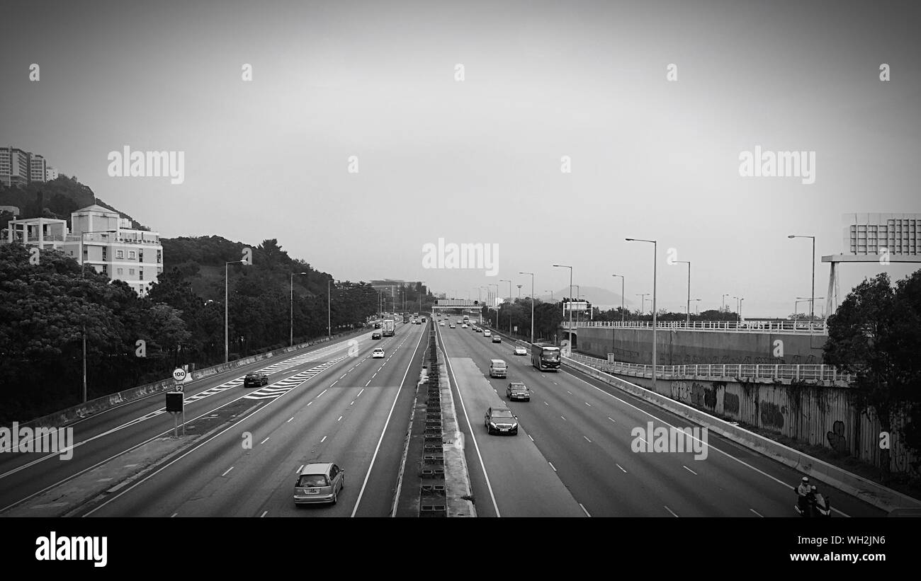 Two lane road with cars hi-res stock photography and images - Alamy