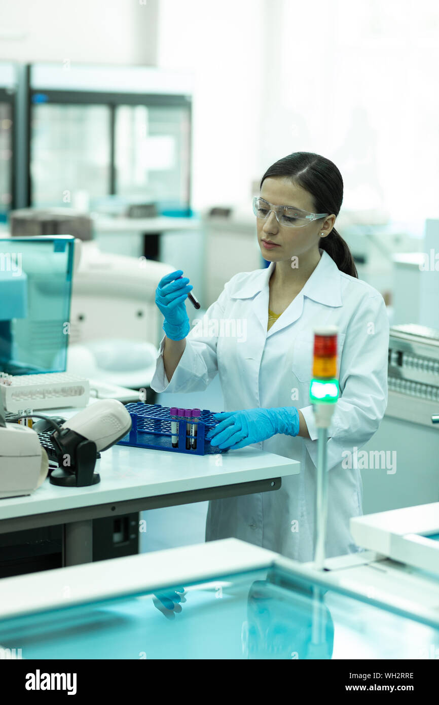 Chemical lab monitor hi-res stock photography and images - Alamy