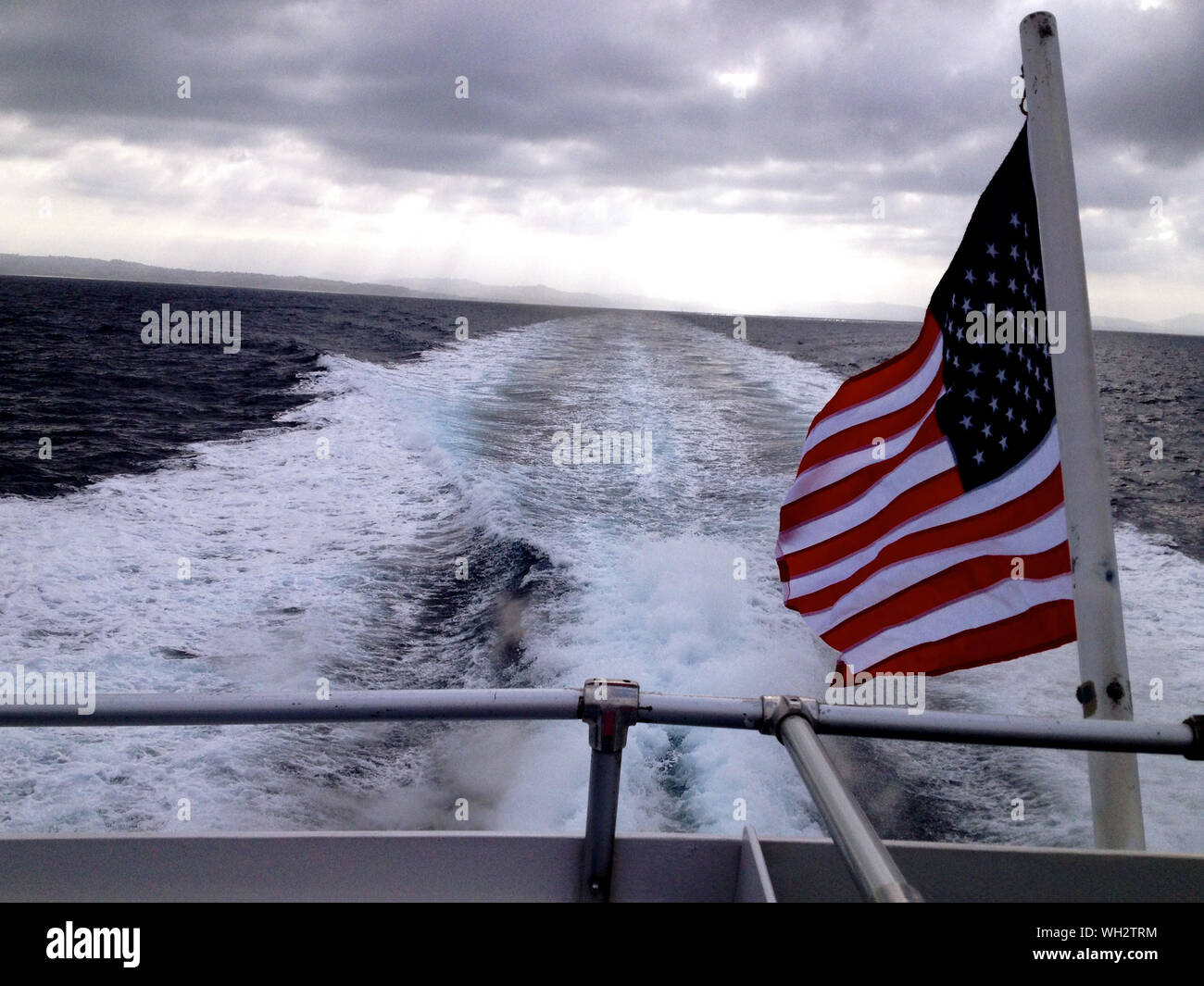 American flag wake boat hi-res stock photography and images - Alamy