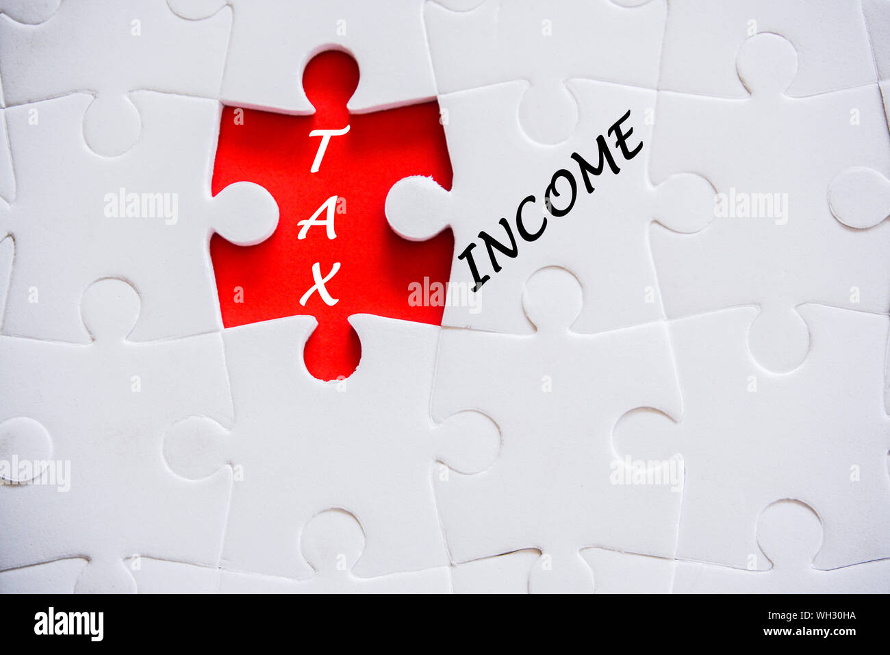 Jigsaw text hi-res stock photography and images - Alamy