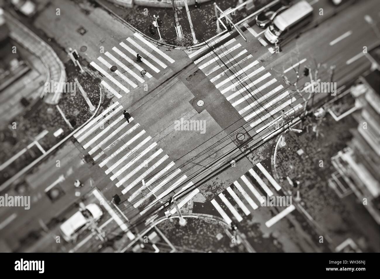 Car at zebra crossing overhead hi-res stock photography and images - Alamy