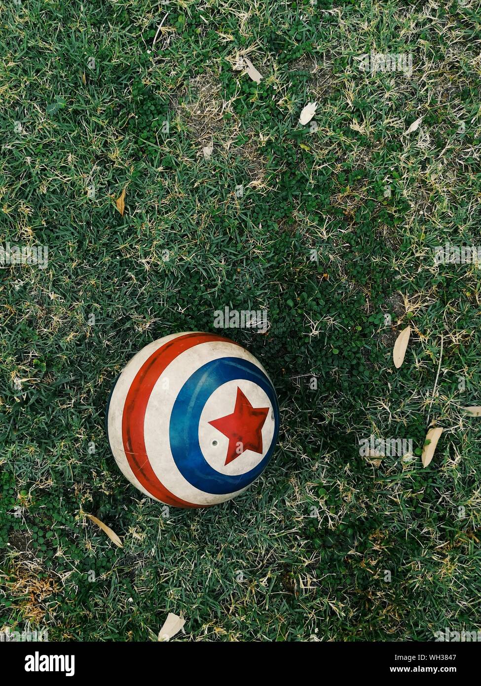 Close ball hi-res stock photography and images - Alamy