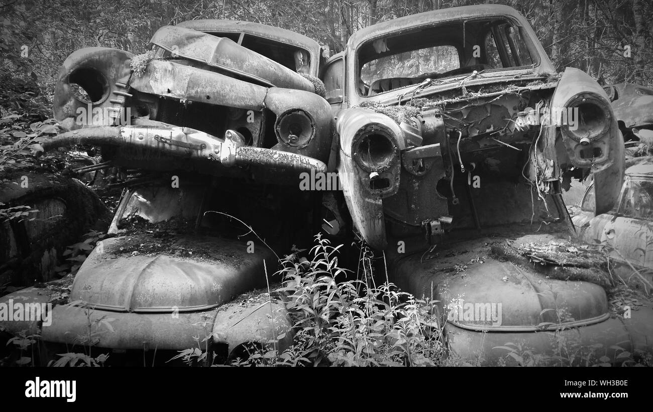 Stack of cars hi-res stock photography and images - Alamy