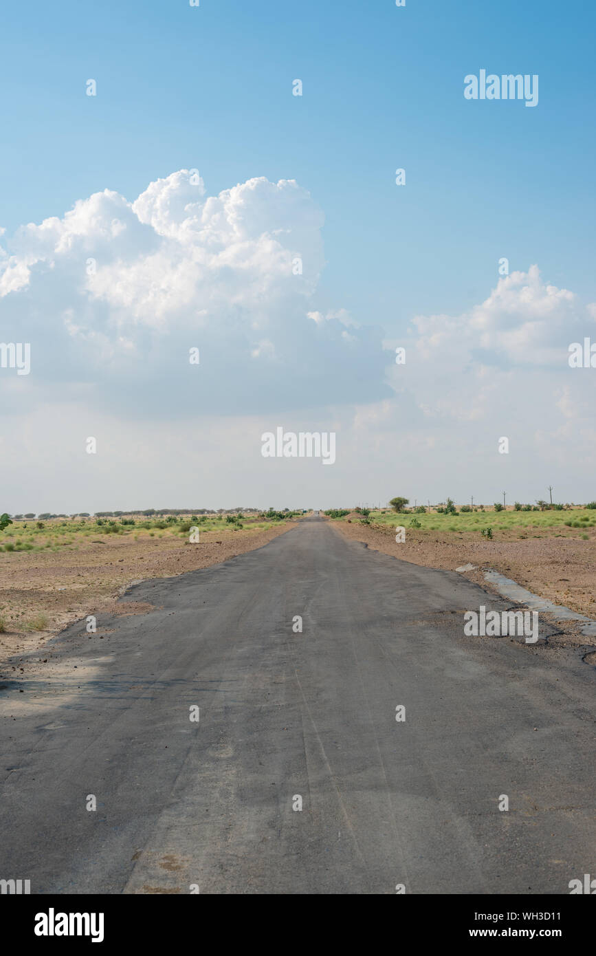 Thar road hi-res stock photography and images - Alamy