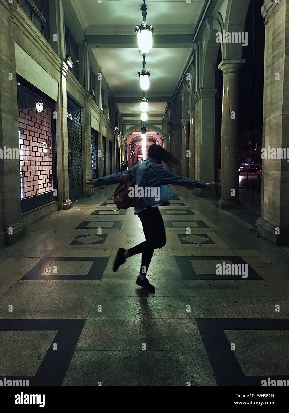 Dancing Column High Resolution Stock Photography and Images - Alamy