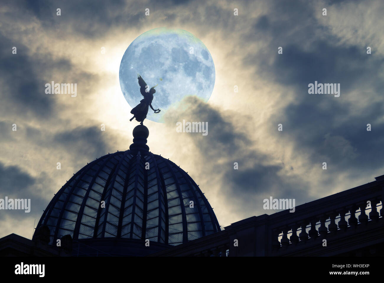 Historic statue angel in dresden hi-res stock photography and images ...