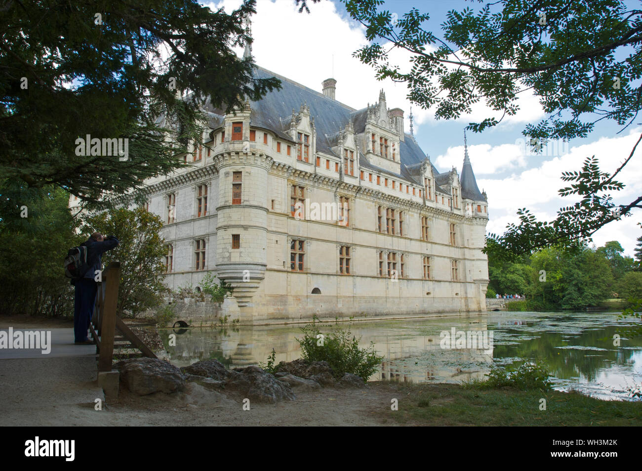 Renaissance castle d'Azay le Rideau and moat build on an island in the ...
