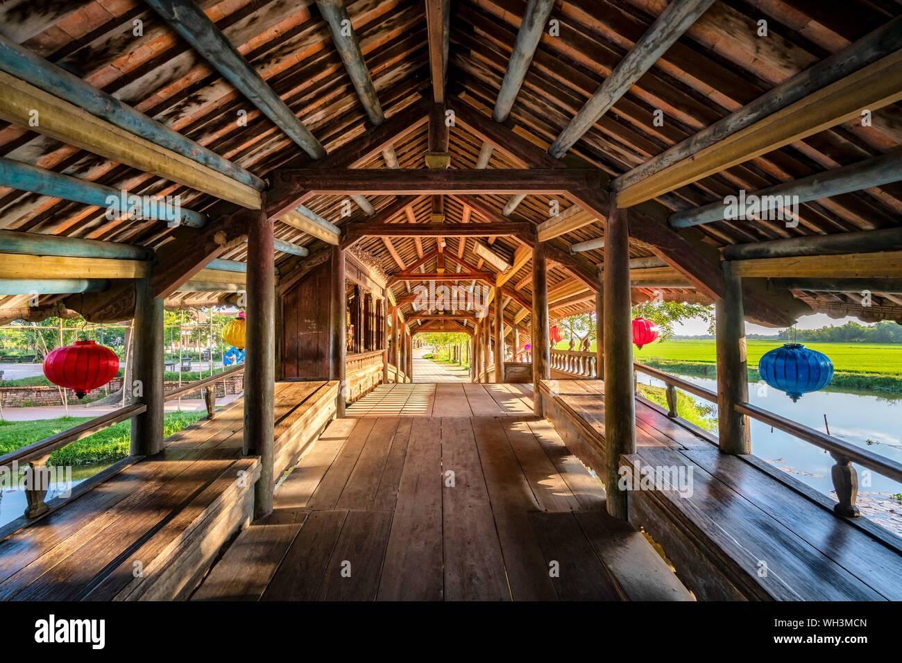 Thanh toan tile roof bridge hi-res stock photography and images - Alamy
