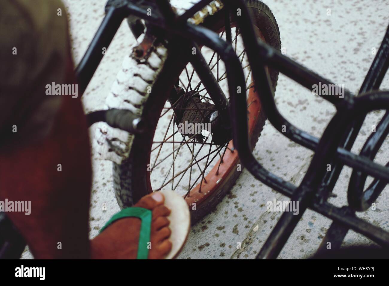 Vehicle riding hi-res stock photography and images - Alamy