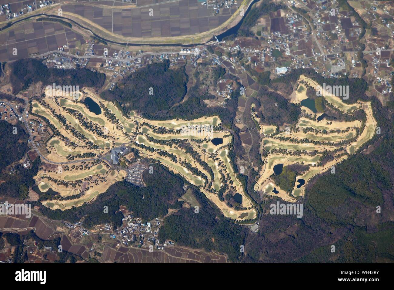 Golf course in countryside complex hi-res stock photography and images ...