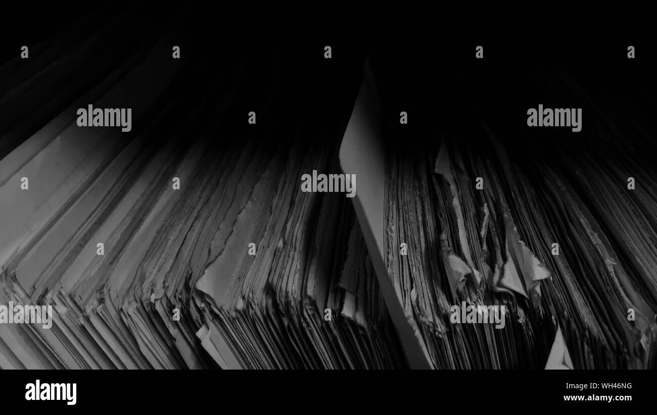 Files shelf hi-res stock photography and images - Alamy