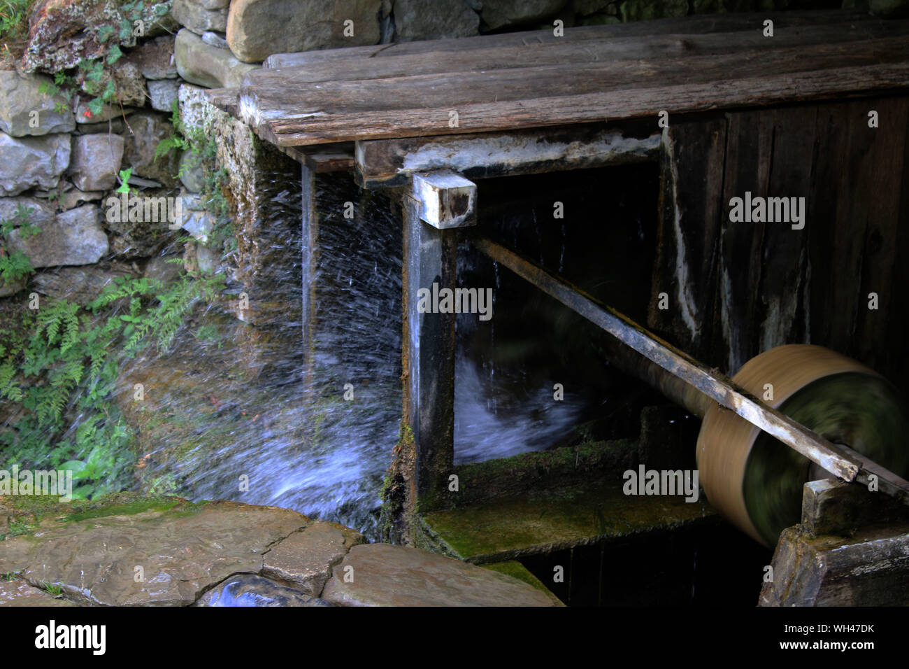 Water wheel park hi-res stock photography and images - Alamy