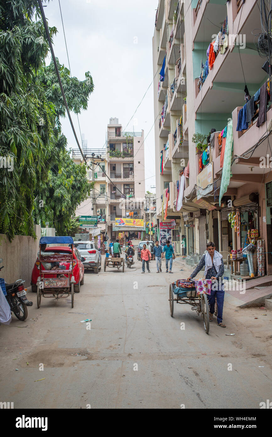 A street in Gurgaon, India, on a late afternoon Stock Photo - Alamy
