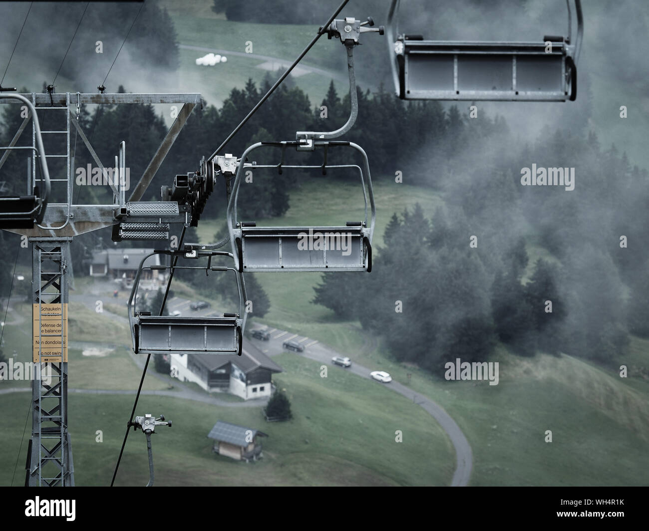 Empty land building hi-res stock photography and images - Alamy