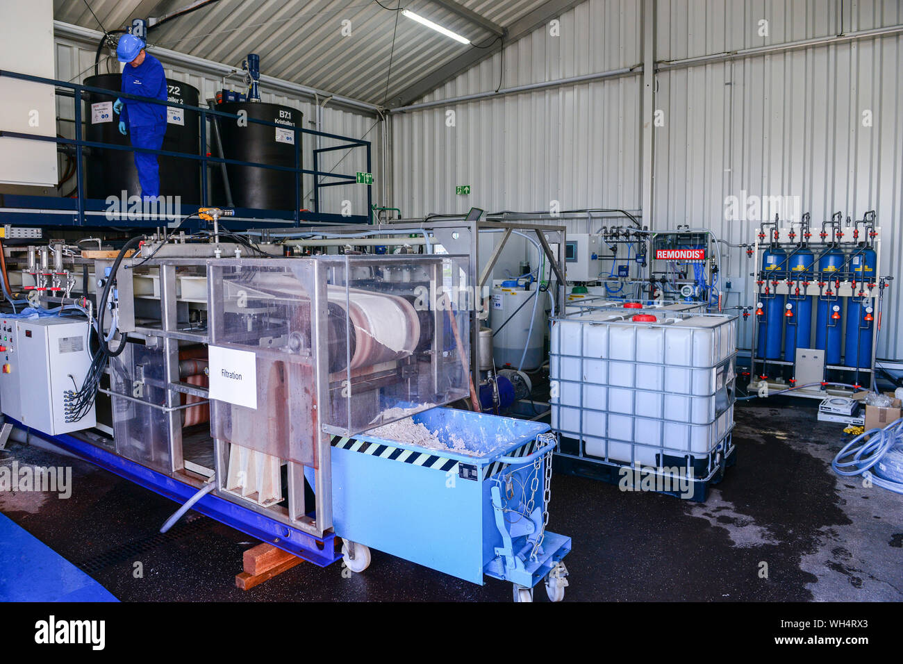 Recycling germany machine hi-res stock photography and images - Alamy