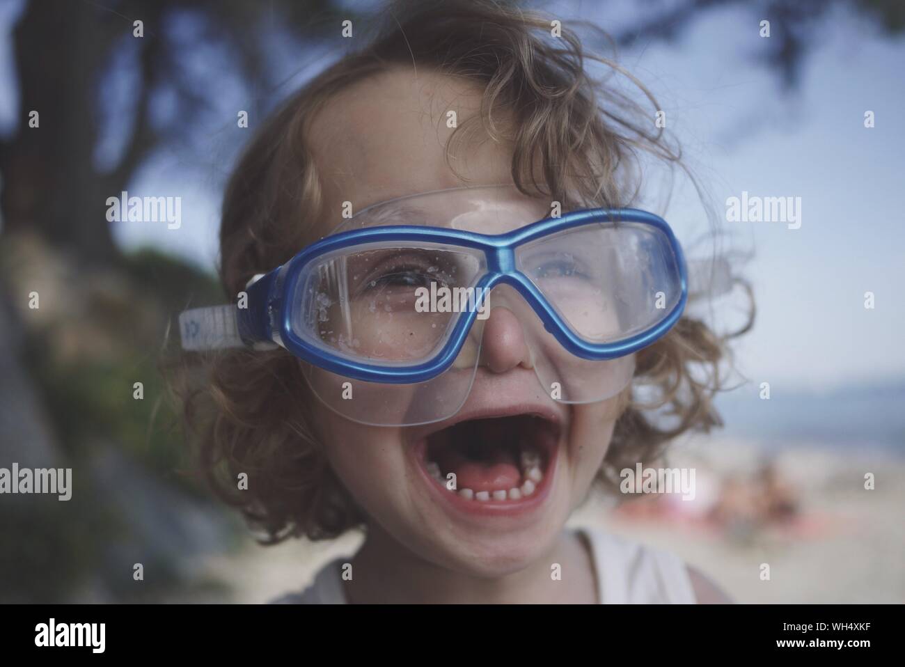 Baby Crying Beach High Resolution Stock Photography and Images - Alamy