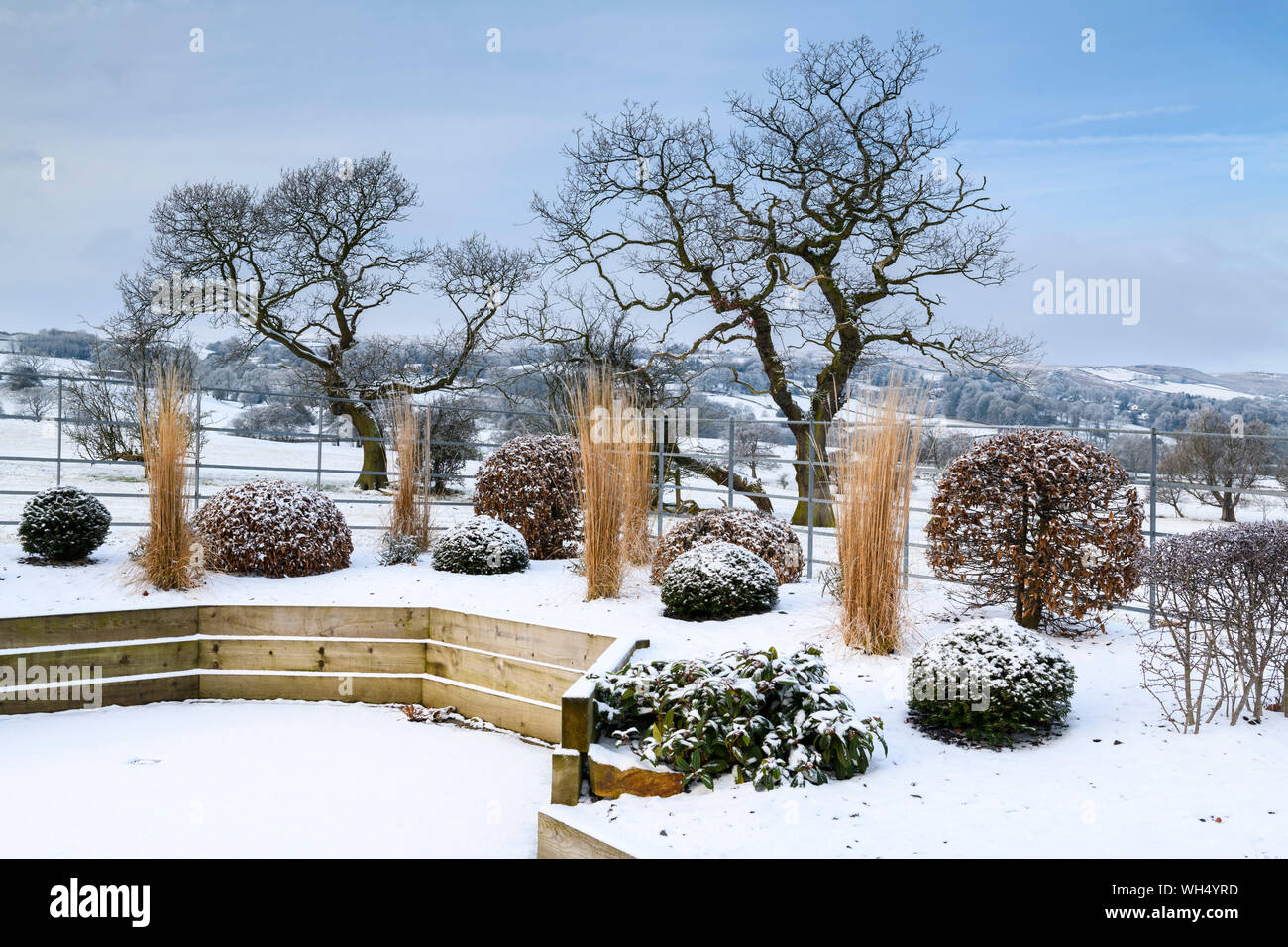 Topiary Balls Stock Photos & Topiary Balls Stock Images - Alamy