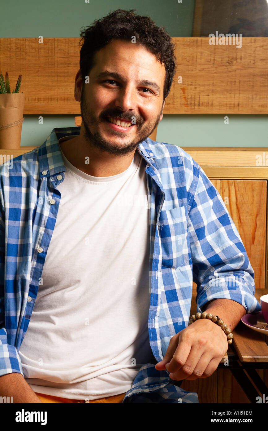 Portrait young actor studio hollywood style Stock Photo - Alamy