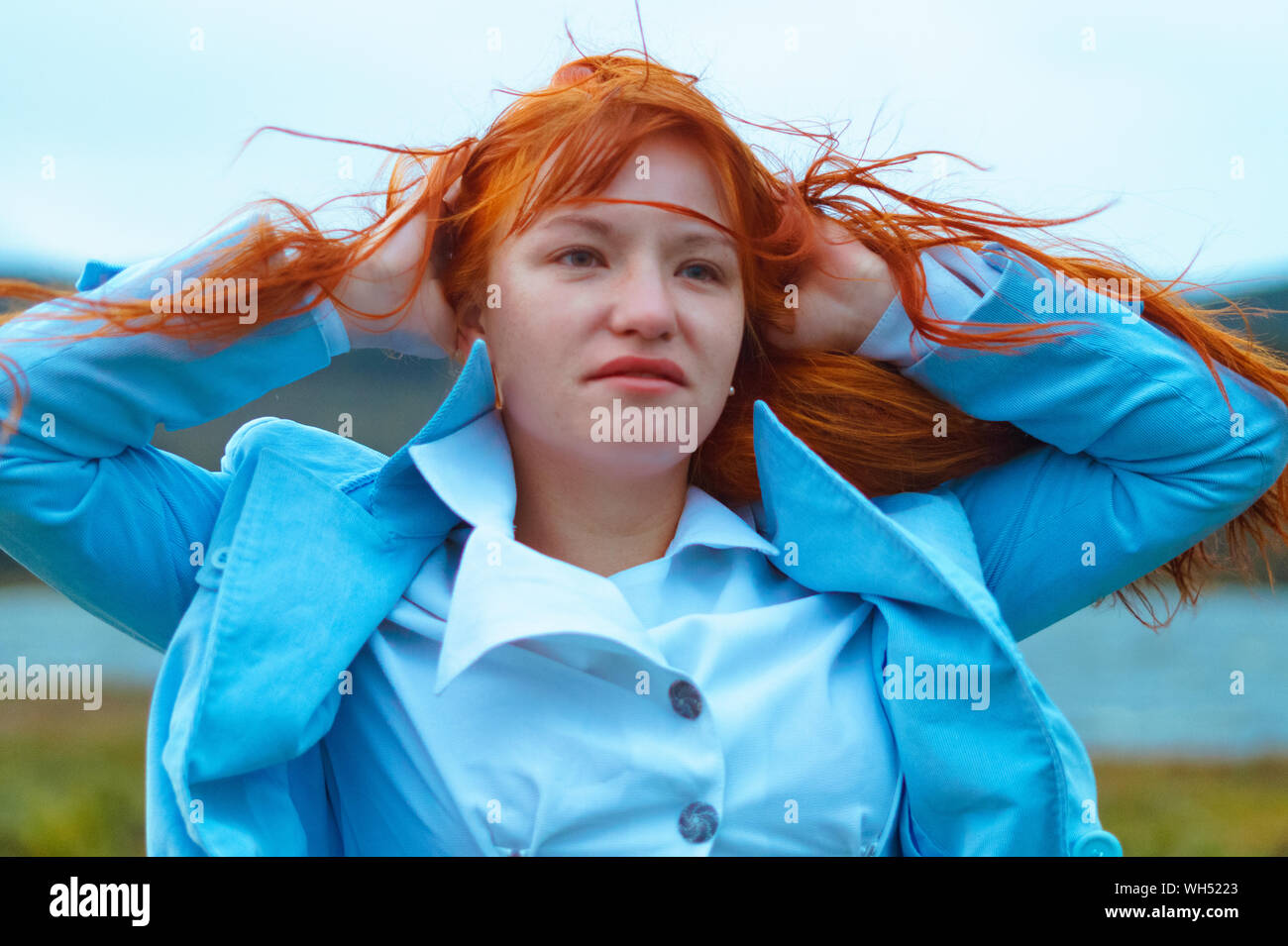 Hand behind head hi-res stock photography and images - Alamy
