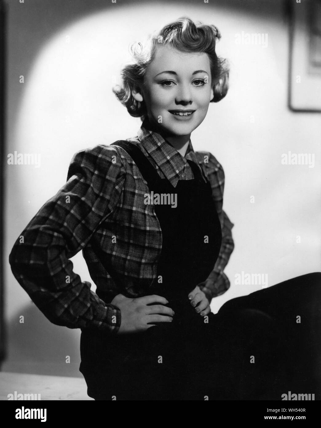 GLYNIS JOHNS portrait as Anna in Hutterite costume 49TH PARALLEL 1941 director MICHAEL POWELL ...