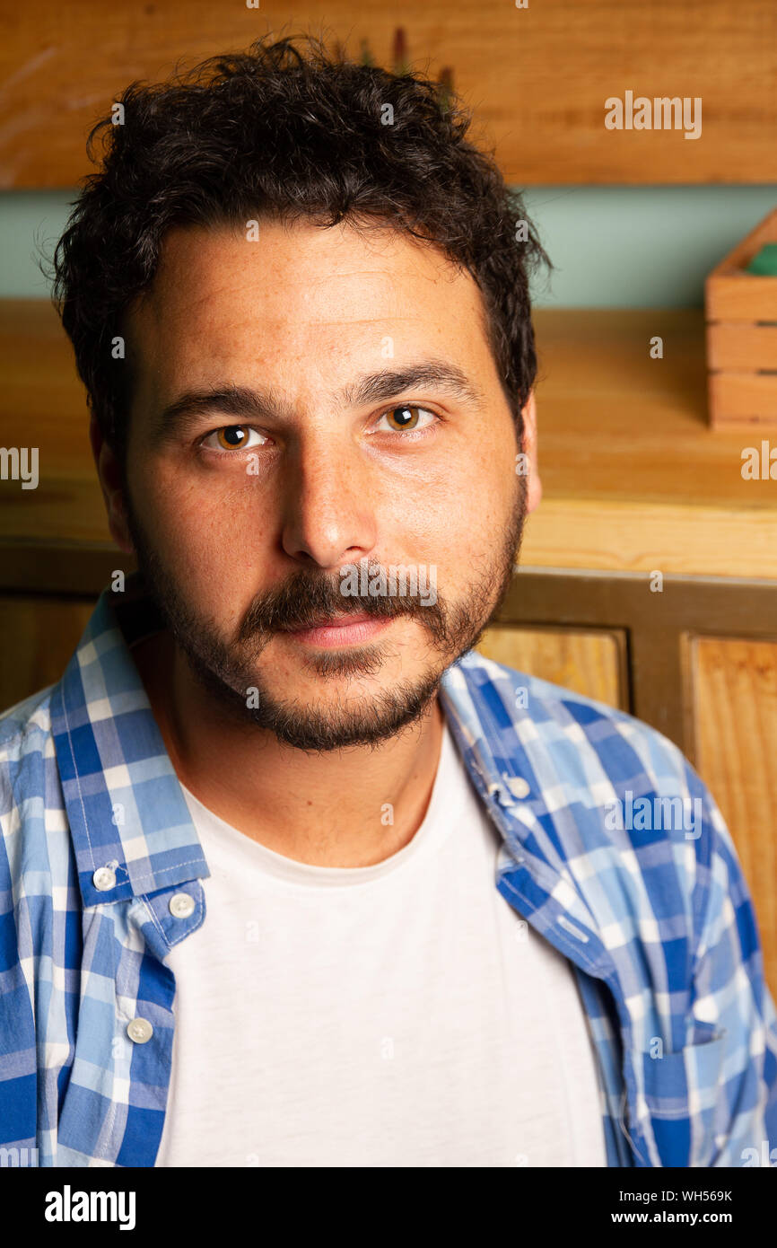 Portrait young actor studio hollywood style Stock Photo - Alamy