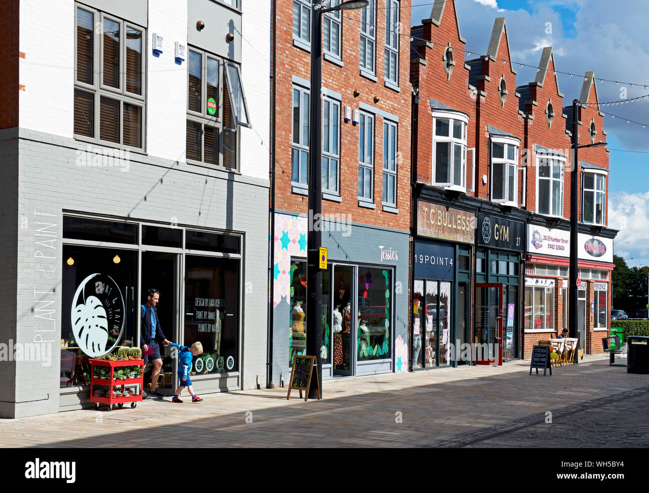 Hull Shops High Resolution Stock Photography and Images - Alamy