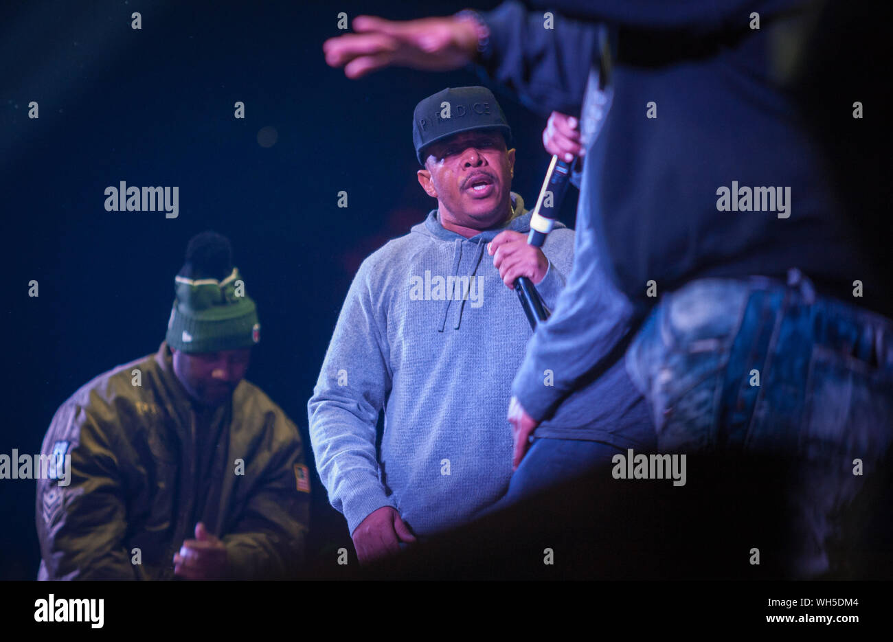 Wu tang clan rap group hi-res stock photography and images - Alamy