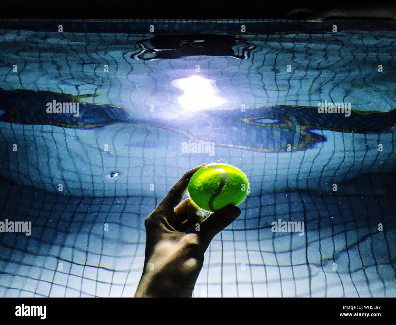 Pool sport tennis hi-res stock photography and images - Alamy