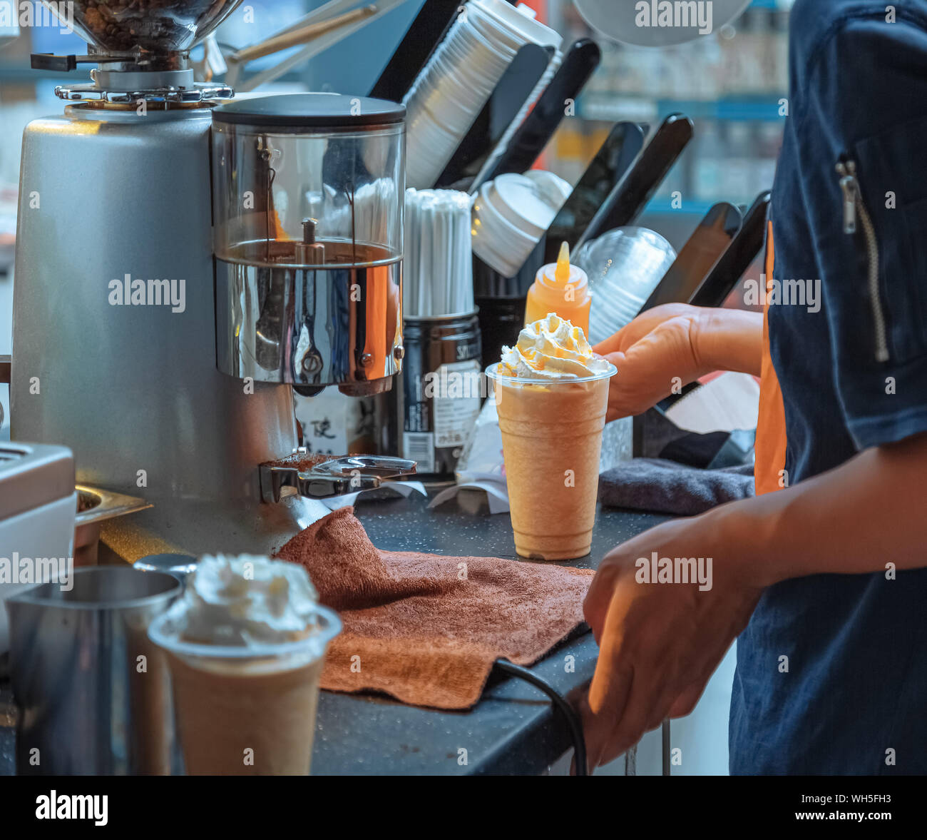 Workbench kitchen hi-res stock photography and images - Alamy