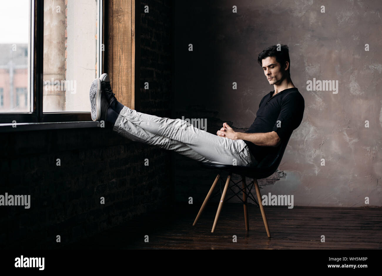 Man relaxing chair hi-res stock photography and images - Alamy