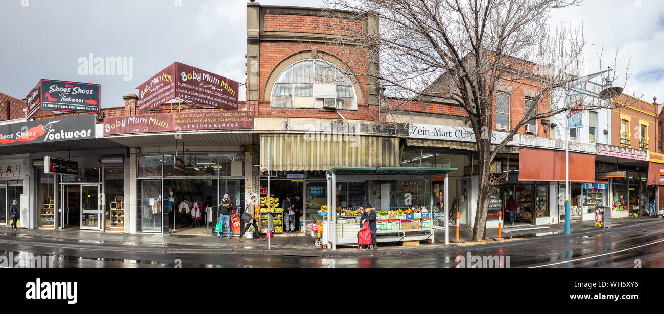 Small grocery shop melbourne hi-res stock photography and images - Alamy